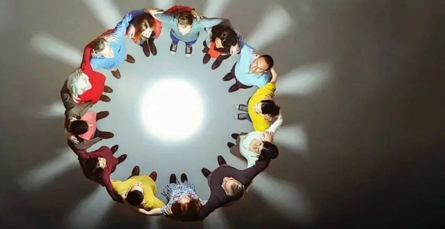 公募最新动向：增持科技制造和大金融，减仓周期和部分TMT板块！_腾讯新闻