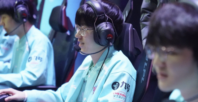 LNG1-2爆冷不敌LGD！burdol剑魔杀疯了，Gala卡莎难救主_腾讯新闻