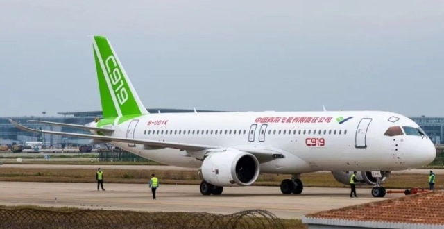 停飞百日再度起航！国产C919客机重返天空，彻底打破外界传言_腾讯新闻