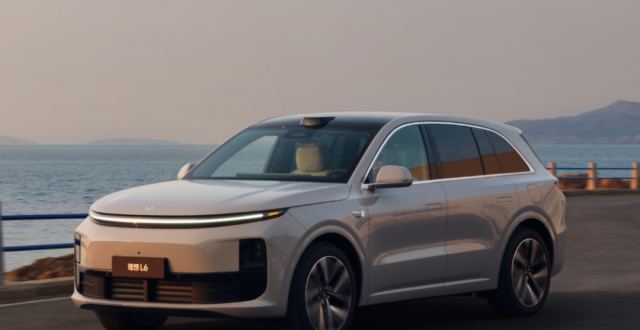 24.98 万开“卡宴”，理想L6能替MEGA挽尊吗？_腾讯新闻