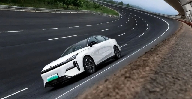 被人“忽视”的吉利银河L6极速247km/h！_腾讯新闻