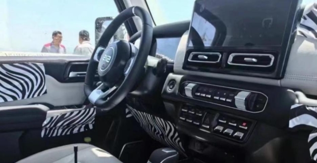 深度解析2024款“BJ212”，配2.0T四驱大屏，6月6日开售！_腾讯新闻