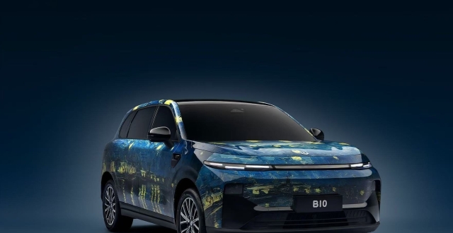 零跑全球车型B10国内首秀，明年一季度开售_腾讯新闻