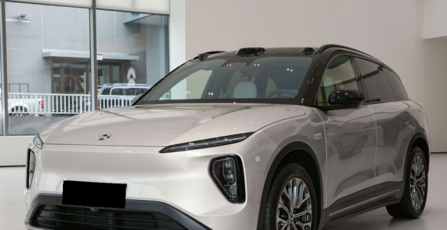 30万价位油电对比，是追求稳妥买宝马X3，还是选择蔚来ES6？_腾讯新闻