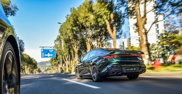 高速公路一键直达！MG7高速NGP竟然这么好用？_腾讯新闻