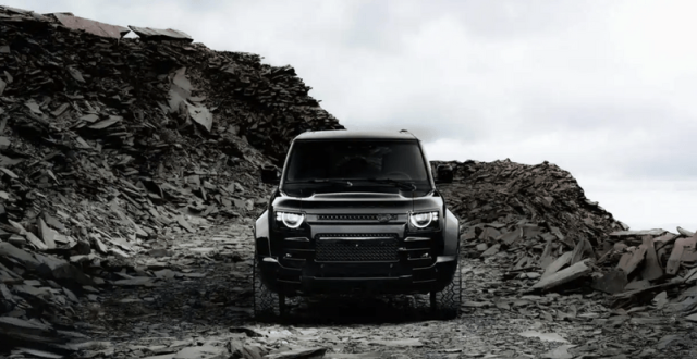 路虎卫士OCTA Black版官图发布 搭载4.4T V8动力_腾讯新闻