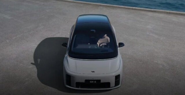 i8 来迟，VLA 抢先推送 | 理想智能驾驶访谈实录_腾讯新闻