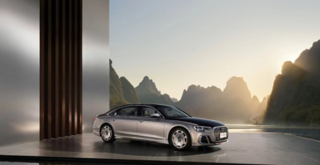 新款奥迪A8L Horch创始人版正式上市 售价130万元起_腾讯新闻