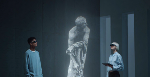 EM3推出多功能、高算力专业级AR眼镜Stellar Pro_腾讯新闻