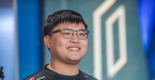 官方介绍Uzi名人堂VN皮肤，配乐却是S9主题曲，LWX无辜被嘲讽_腾讯新闻