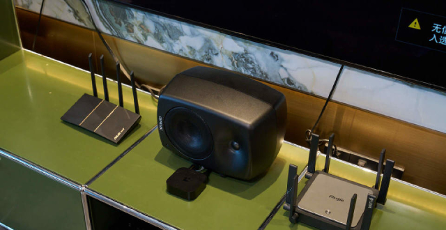 80兆赫兹VS160兆赫兹？华硕AX57&锐捷X32PRO对比_腾讯新闻