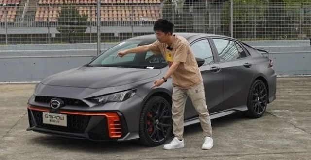 13.8万起就能买2.0T钢炮，265匹的传祺影豹R有多猛？_腾讯新闻