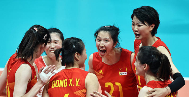19:30开球！CCTV5播日本女排VS中国，蔡斌运筹帷幄，谁能夺金牌_腾讯新闻