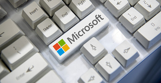 微软第二财季单季资本支出创375亿美元新高_腾讯新闻