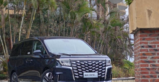 平价插电混动中大型MPV，江淮瑞风RF8 PHEV版实车图发布_腾讯新闻