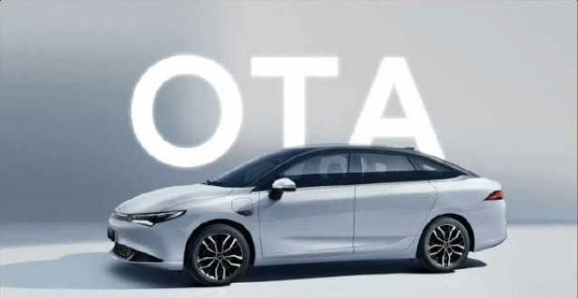 3.5万买的CNGP用不上 激光雷达成摆设！近500名小鹏P5车主联名致信何小鹏_腾讯新闻