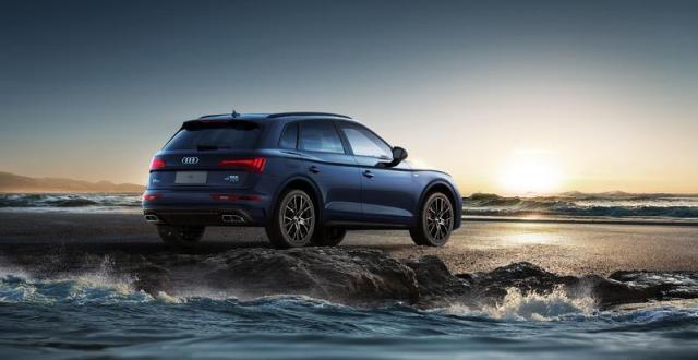 奥迪A4L/Q5L双车特别版上市 售28.98万元起_腾讯新闻