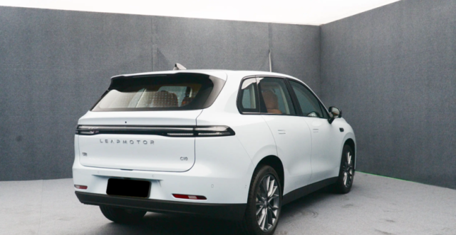 15万要大空间、长续航还得高智驾，零跑C10和银河E5，该怎么选？_腾讯新闻