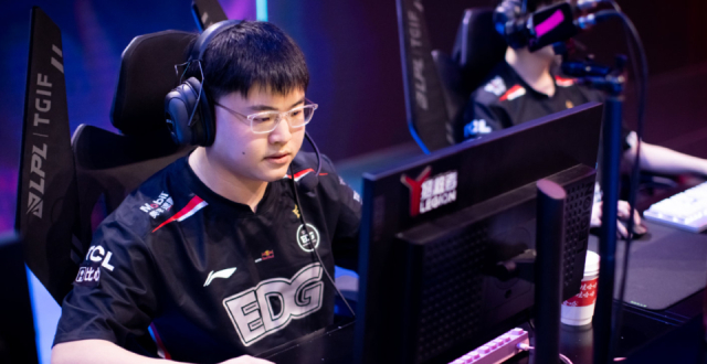 EDG2-1击败WE，拿下第6胜！Uzi招牌VN登场，FoFo战绩超神_腾讯新闻