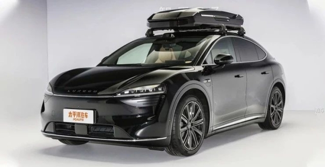 华为ADS 3.0+满血途灵底盘！智界R7上市，25.89万起能敌Model Y吗？_腾讯新闻