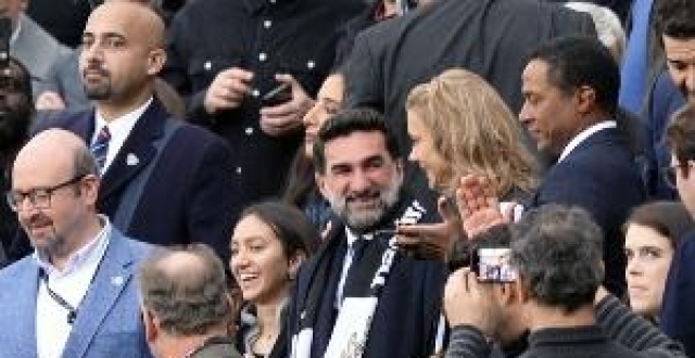 前埃弗顿CEO：PIF在全球持股很多大企业，纽卡该利用这些扩展财源_腾讯新闻