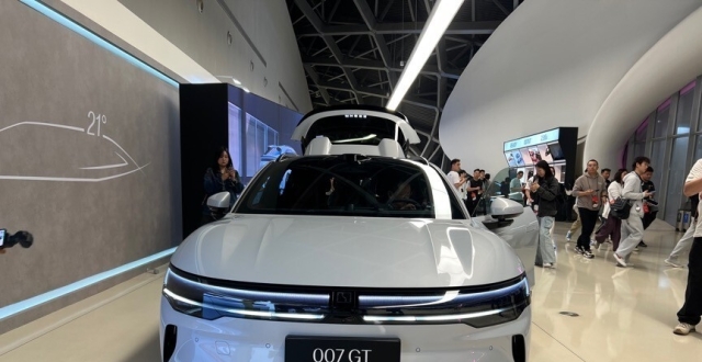 极氪007GT上市：20.29万起，猎装车卷王来了？_腾讯新闻