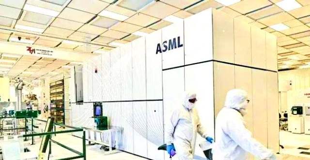 2022年全球光刻机市场：ASML遥遥领先_腾讯新闻