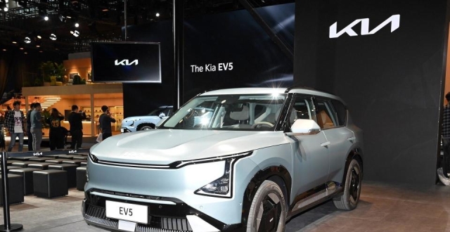 CLTC工况纯电续航里程720公里，起亚EV5长续航版上市售18.48万起_腾讯新闻