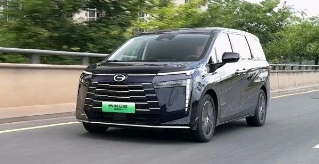 试传祺E8荣耀版：HEV也能如此出色？_腾讯新闻