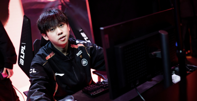 RNG2-1击败EDG，拿下开门红！Ale惨遭军训，呼吸凯南伤害爆炸_腾讯新闻