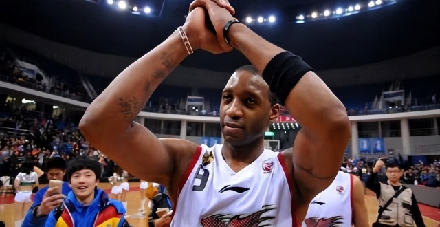 哪些NBA大牌打过CBA？奥登都是小角色，麦迪引爆CBA，一人4年3冠_腾讯新闻