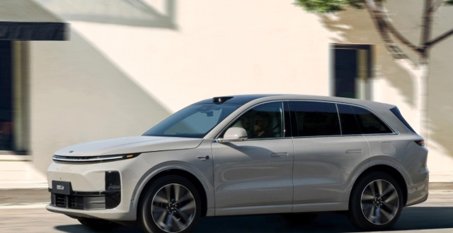 理想汽车开启 AD Max 3.0 无图 NOA 万人规模招募_腾讯新闻