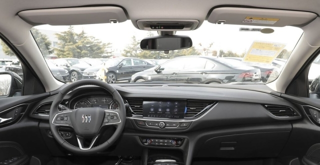 车长接近4米5，配1.5T+9AT，新君威只要10.69万，还看啥二手车_腾讯新闻