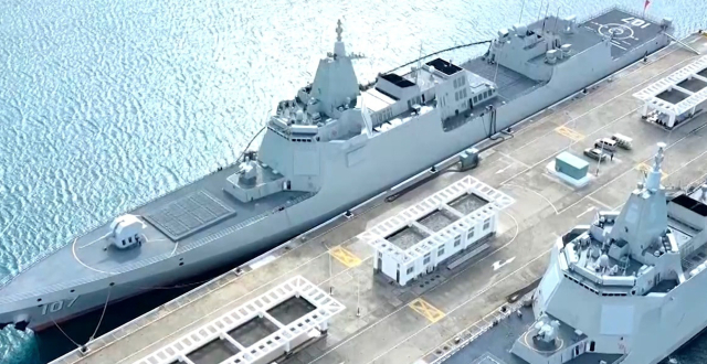 055都不用，052D驱逐舰就让美国网友破防：我们一定能迎头赶上_腾讯新闻