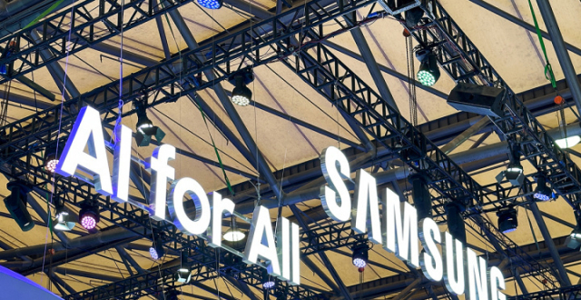 三星新款Odyssey OLED电竞显示器亮相AWE2024_腾讯新闻