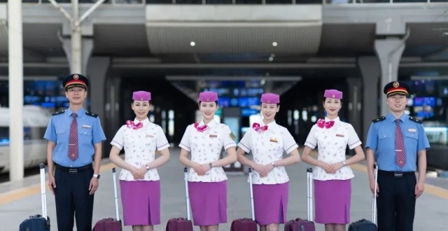 2958人！成都铁路局招聘高校毕业生_腾讯新闻