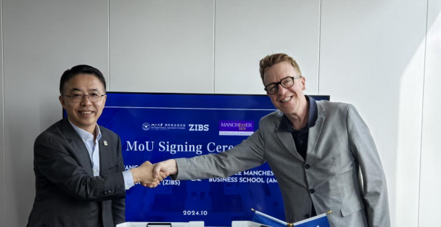 曼彻斯特大学副校长Stephen Flint教授一行访沪，深化与中国的合作_腾讯新闻