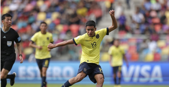 韩国U-20国家队在世界杯淘汰赛首战前突遇变数，主帅稳定军心_腾讯新闻