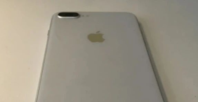 iPhone8P用户换新机，选iPhone14Plus还是iPhone14ProMax？_腾讯新闻