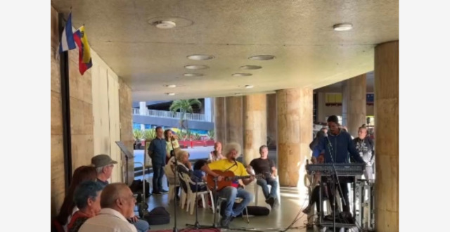 视频丨委内瑞拉首都举行文化集会 呼吁和平反对战争_腾讯新闻