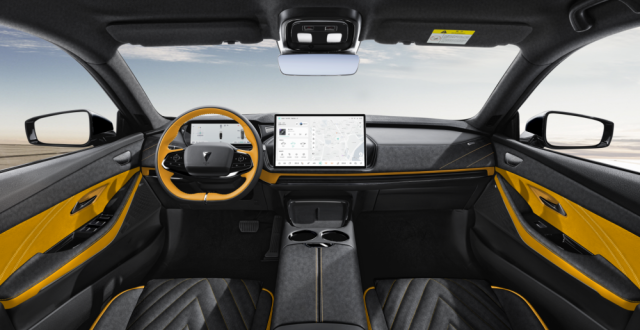 11.99万起售，后驱轿跑深蓝2025款SL03更运动_腾讯新闻