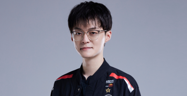 LPL夏季赛：Fofo对决Angel，RNG呼吸哥战RA小徐_腾讯新闻