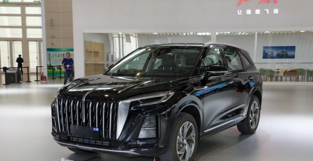 豪华紧凑型插混SUV，惠后13.98万，试驾红旗HS3 PHEV_腾讯新闻