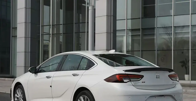 新款君威GS再曝光，高颜值回归，配2.0T+9AT动力，能火？_腾讯新闻