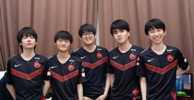 小天Zoom现身解说杯，Doinb出面回应，FPX粉丝感慨万千_腾讯新闻