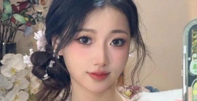 Theshy/jiejie时隔一年半再回季后赛；LPL冠军AD失恋，疑似和网红女友分手；Leyan前往上海 猜测去BLG试训！_腾讯新闻