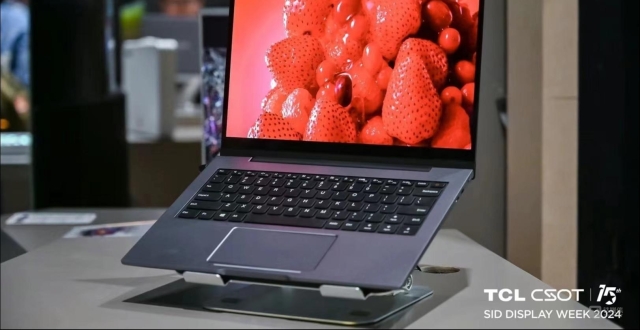 TCL华星首款印刷OLED笔电产品亮相SID 2024，预计明年实现量产出货_腾讯新闻