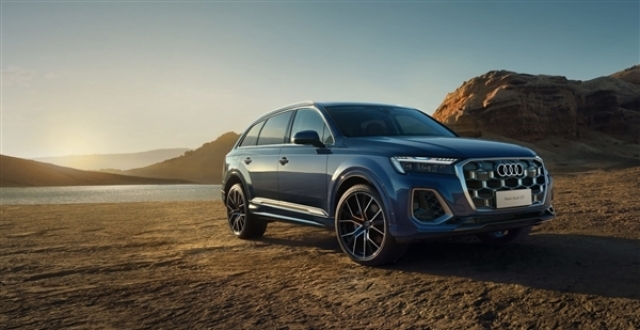 60.98万起降价了 新款奥迪Q7上市：对比问界M9如何选_腾讯新闻