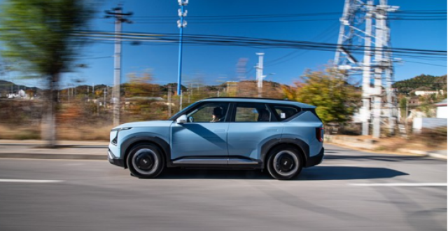 20万左右能买带冰箱、续航超700km的纯电SUV？它能满足你_腾讯新闻