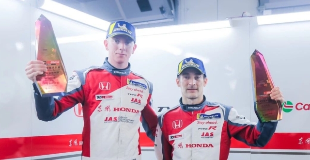 全新思域TYPE R赛车出击 东风本田CTCC绍兴站两度登台！_腾讯新闻